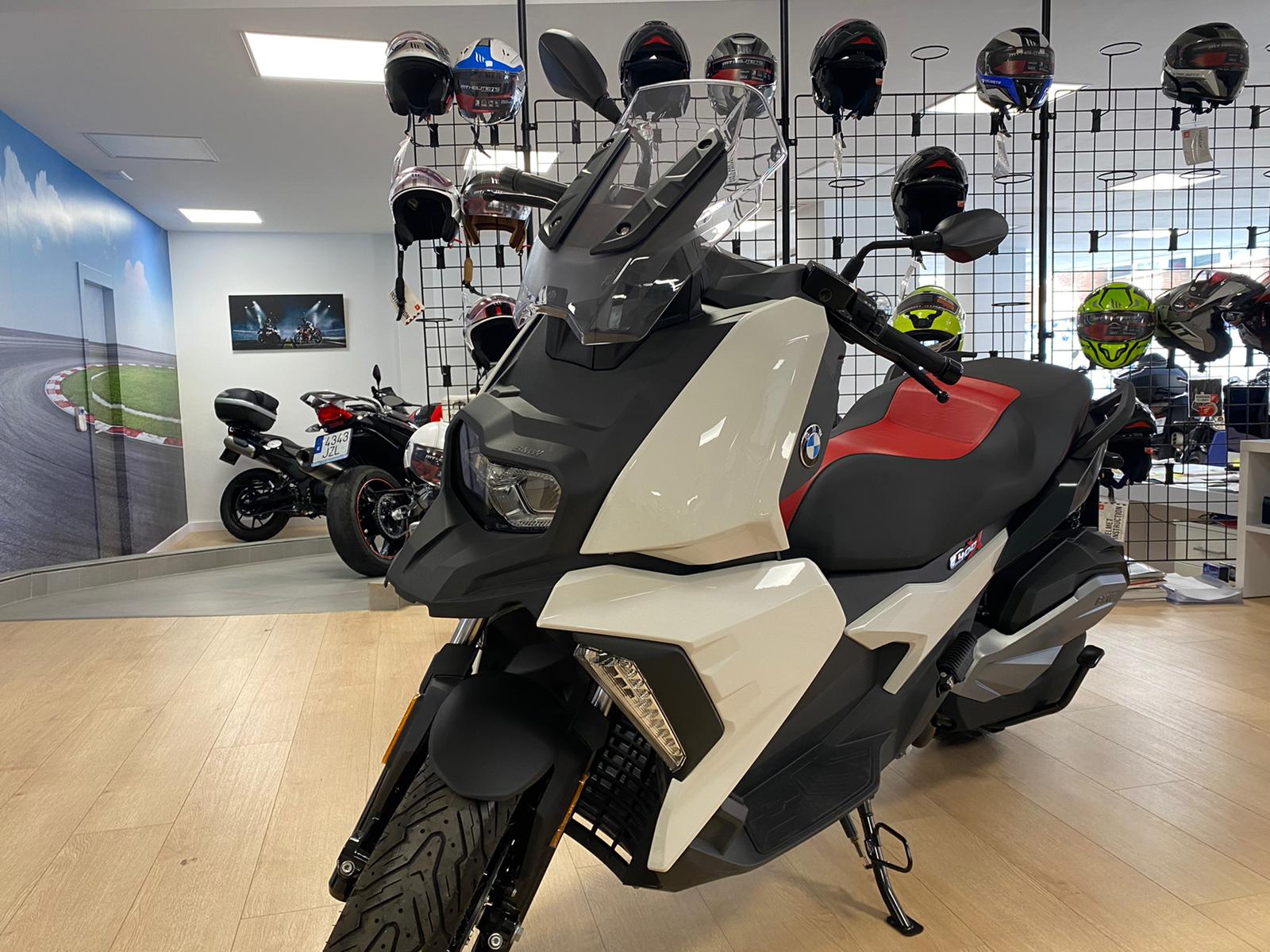 Vespacito | BMW C400X